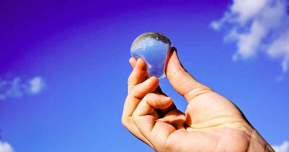 Ooho! that’s how a water blob is made - What Design Can Do